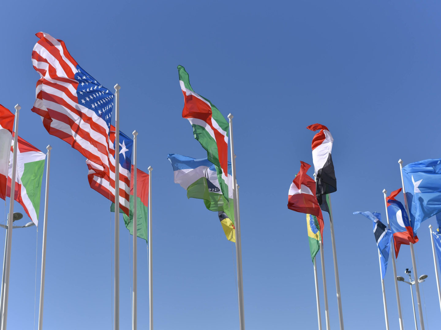 Macroeconomic Trends | See Outlook and Forecasts | Oxford Economics